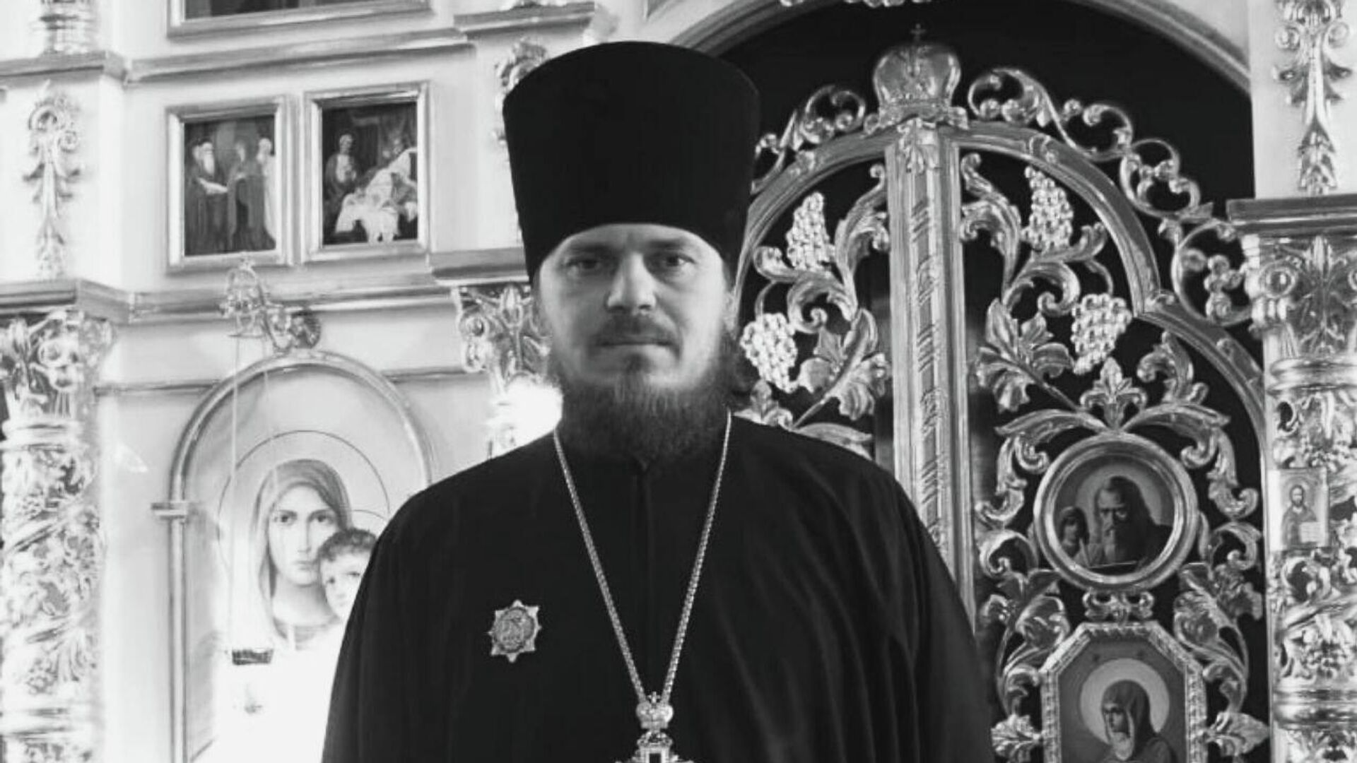 Processione funebre sotto attacco a Zaporož’e: morto un sacerdote ...